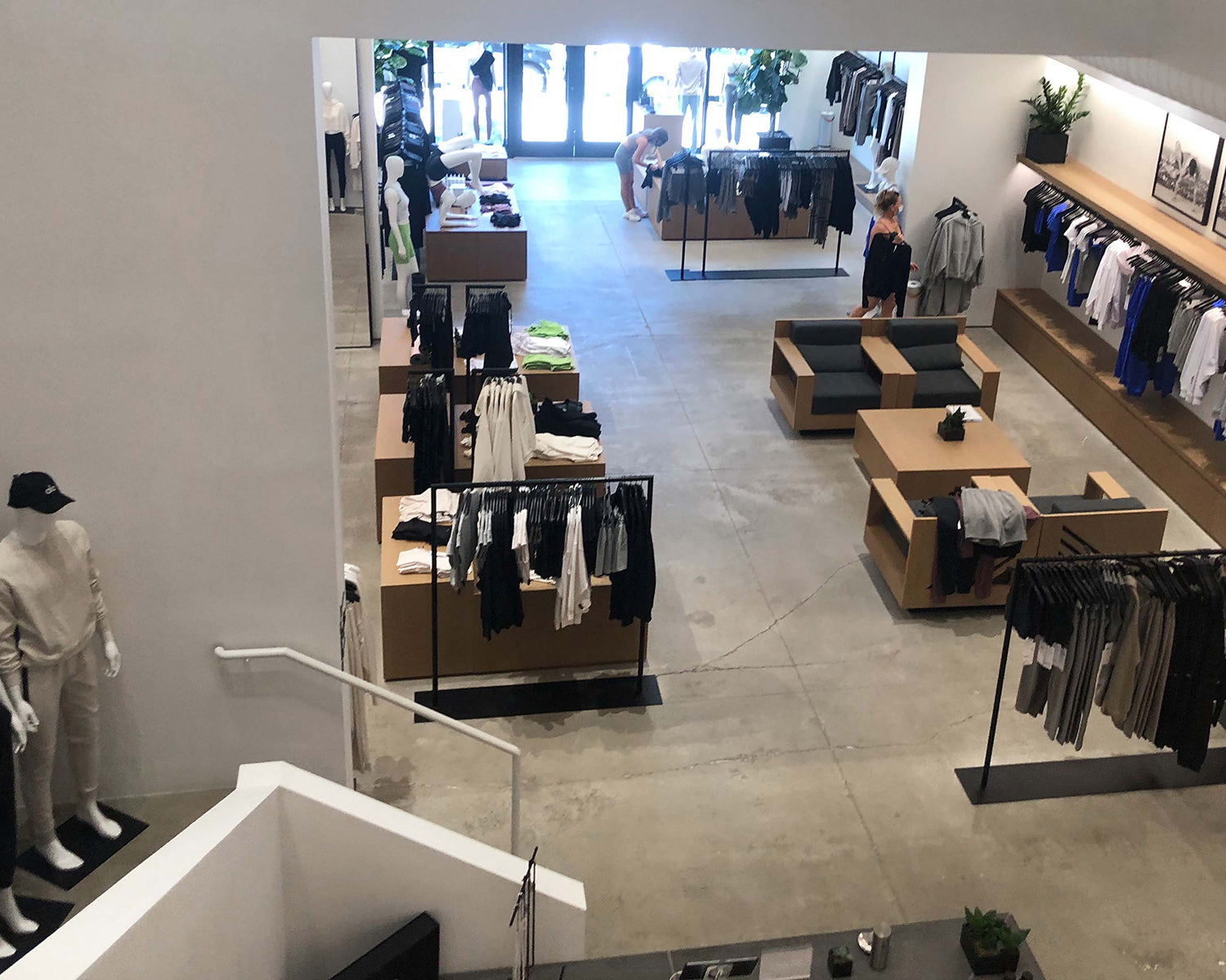 Williamsburg – Retail Store Tours