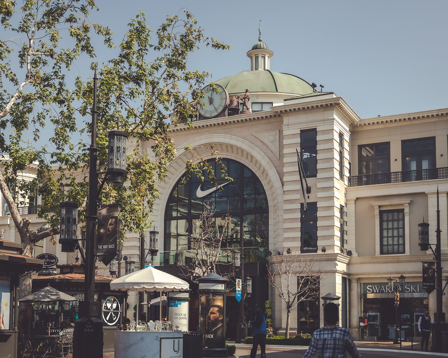 The Grove – Retail Store Tours