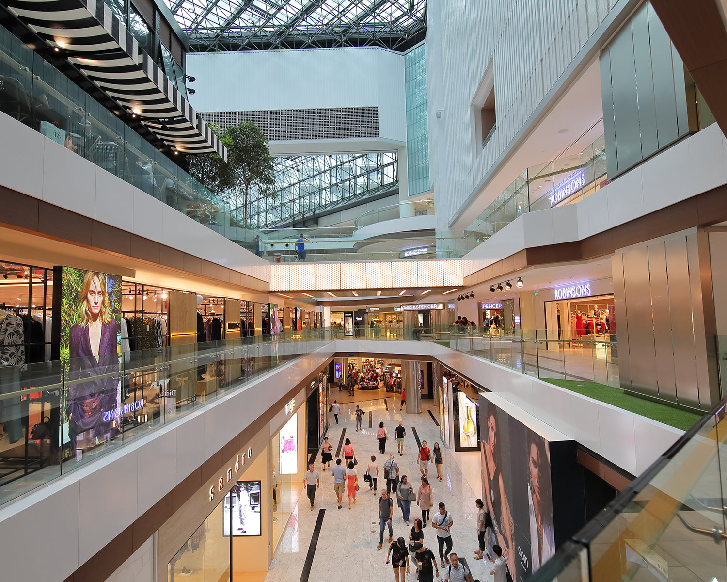Wafi Mall – Retail Store Tours